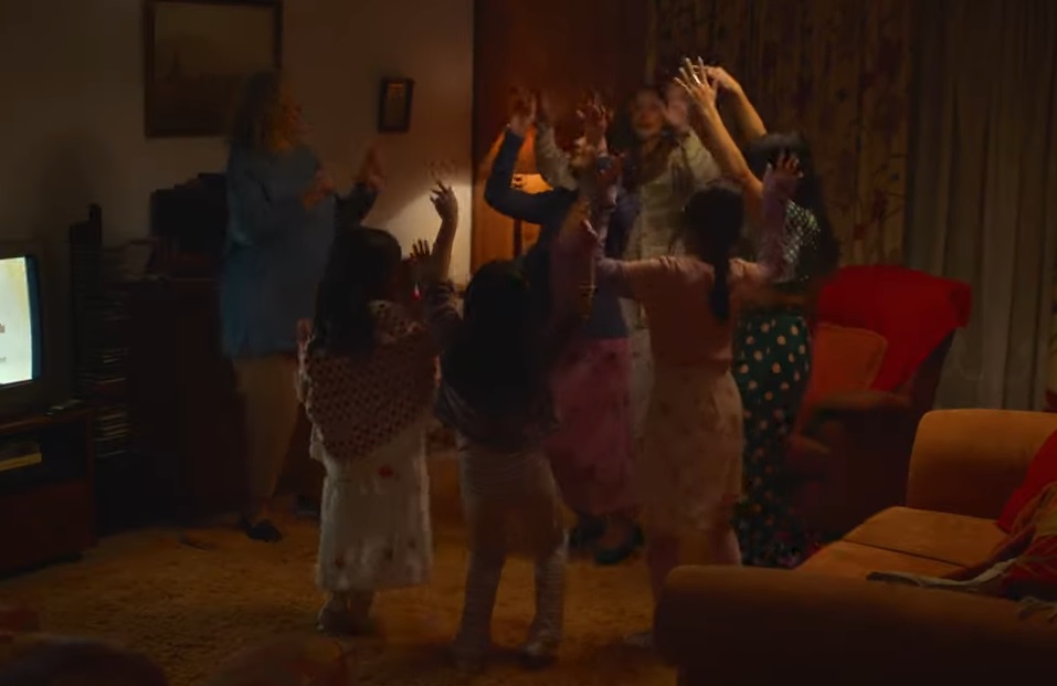 Shayda - Official Trailer 1-54 screenshot