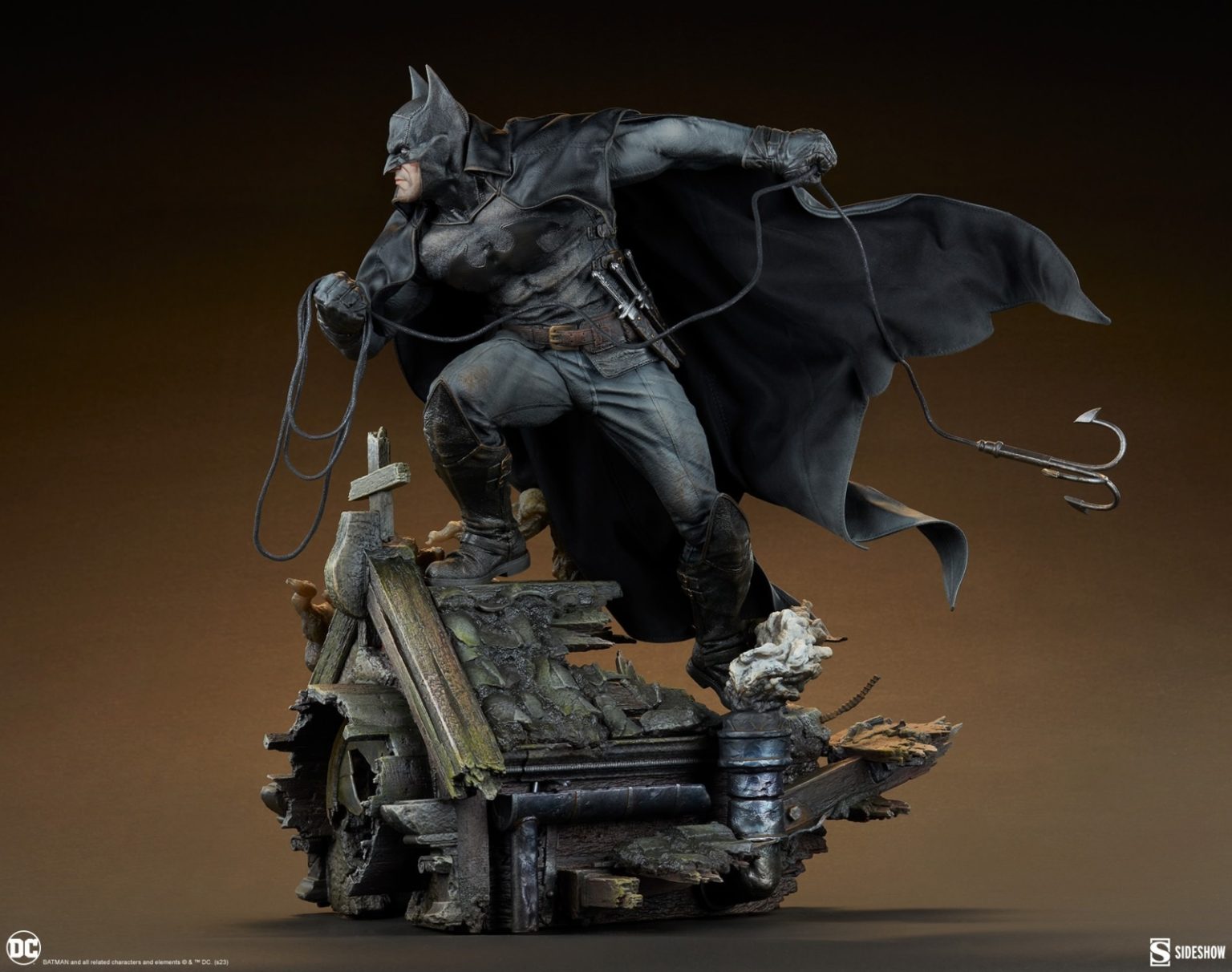 Batman: Gotham by Gaslight Premium Format Figure unveiled by Sideshow