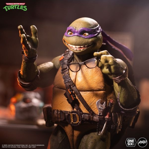 Donatello kicks off Mondo's new Teenage Mutant Ninja Turtles sixth ...