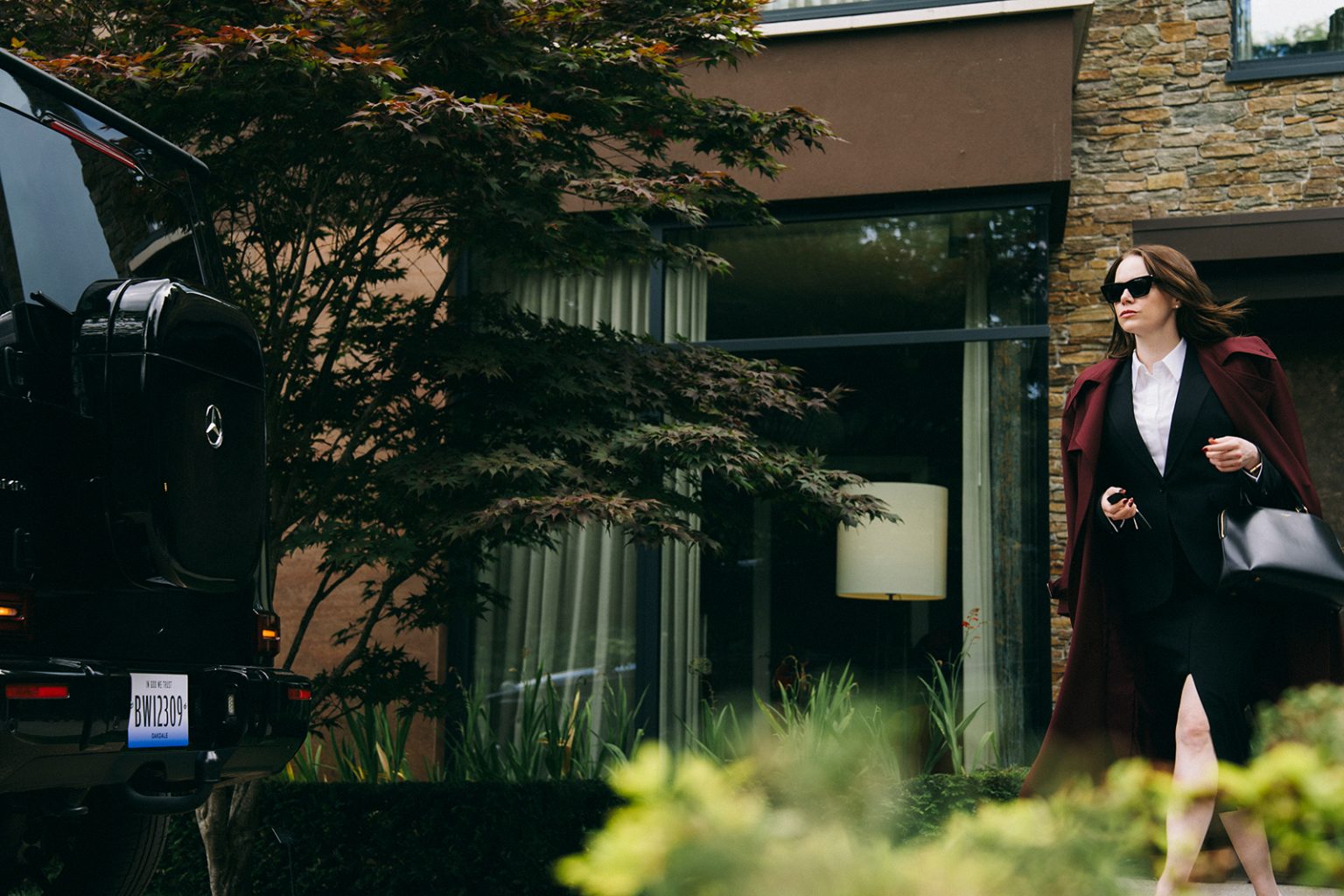 Emma Stone might be an alien in trailer for Yorgos Lanthimos' Bugonia