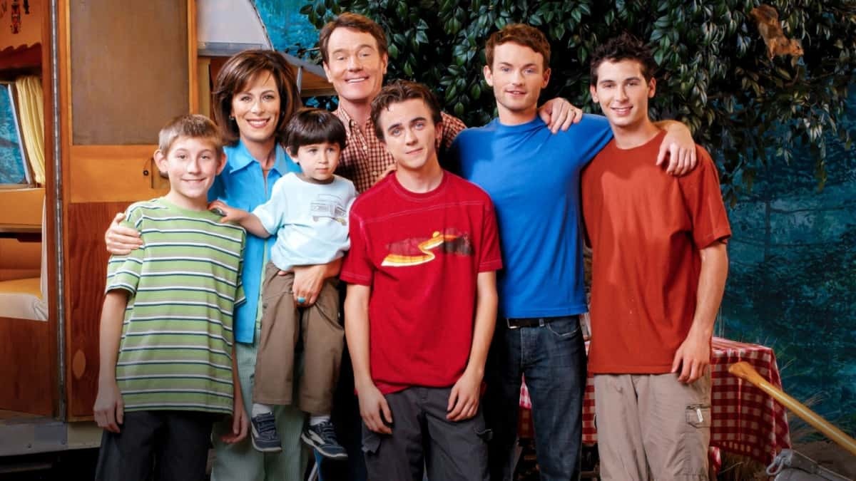 Frankie Muniz, Bryan Cranston and Jane Kaczmarek reunite on Malcolm in ...