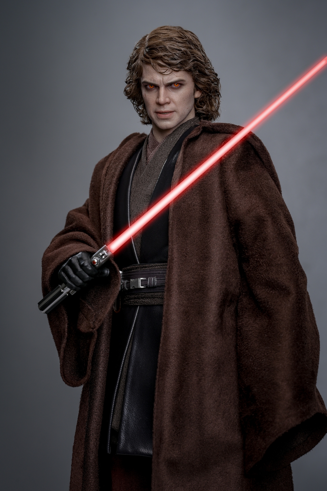 Hot Toys unveils Darth Vader (Sith Apprentice) Star Wars sixth scale ...