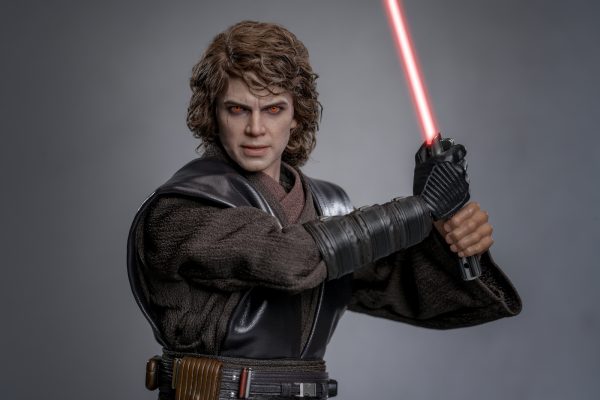 Hot Toys unveils Darth Vader (Sith Apprentice) Star Wars sixth scale ...
