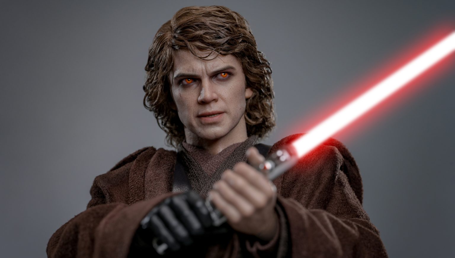 Hot Toys unveils Darth Vader (Sith Apprentice) Star Wars sixth scale ...