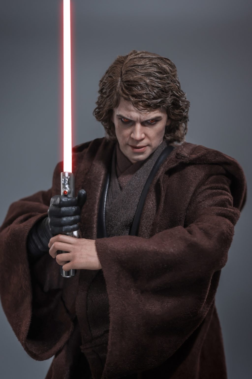 Hot Toys unveils Darth Vader (Sith Apprentice) Star Wars sixth scale ...
