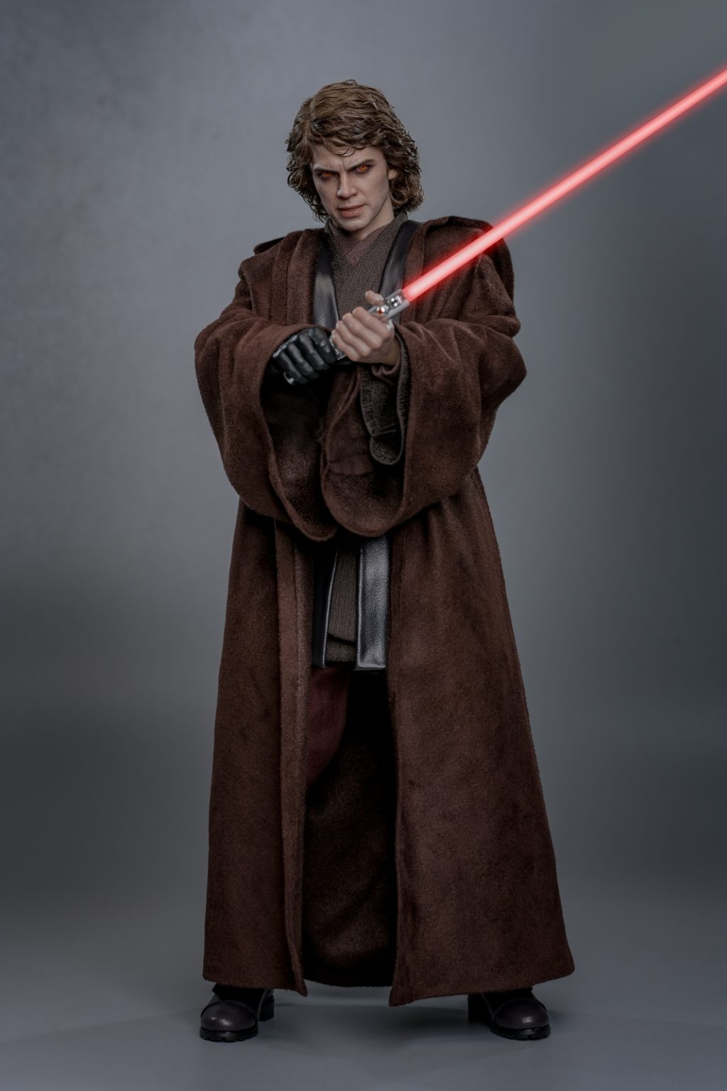 Hot Toys unveils Darth Vader (Sith Apprentice) Star Wars sixth scale collectible figure