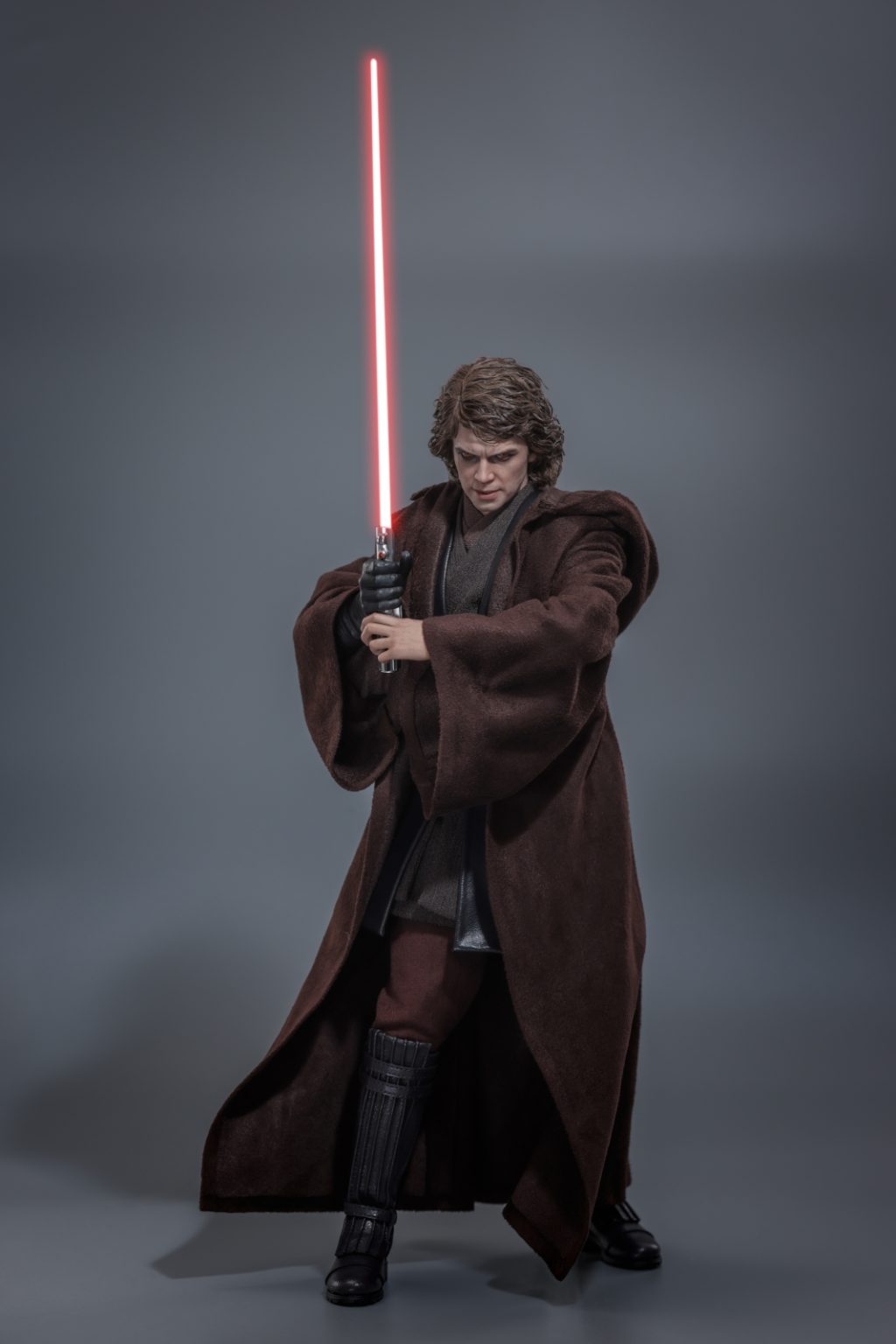 Hot Toys unveils Darth Vader (Sith Apprentice) Star Wars sixth scale ...