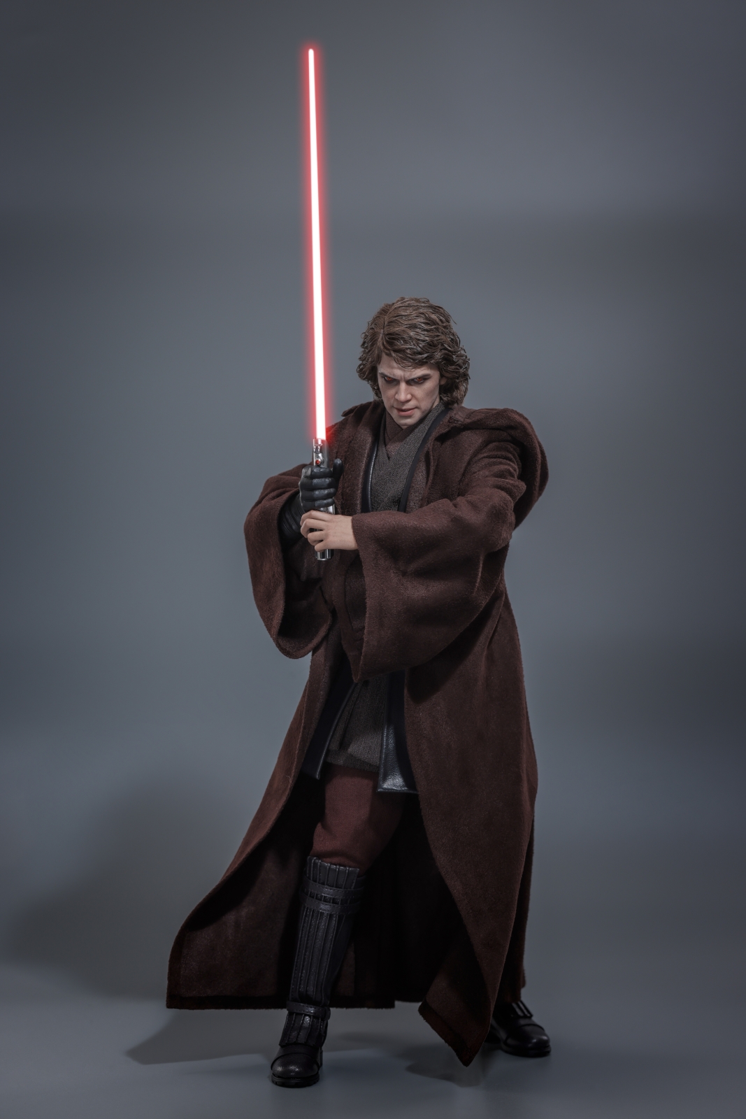 Hot Toys unveils Darth Vader (Sith Apprentice) Star Wars sixth scale ...