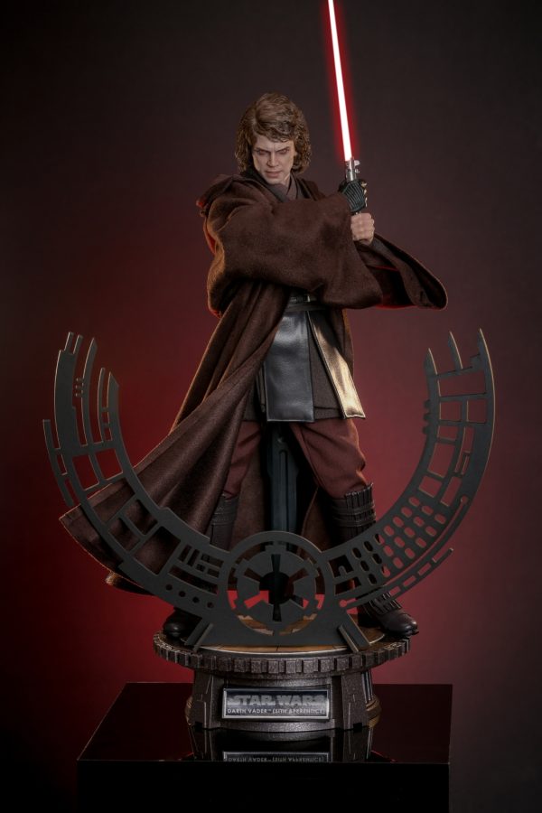 Hot Toys Unveils Darth Vader Sith Apprentice Star Wars Sixth Scale
