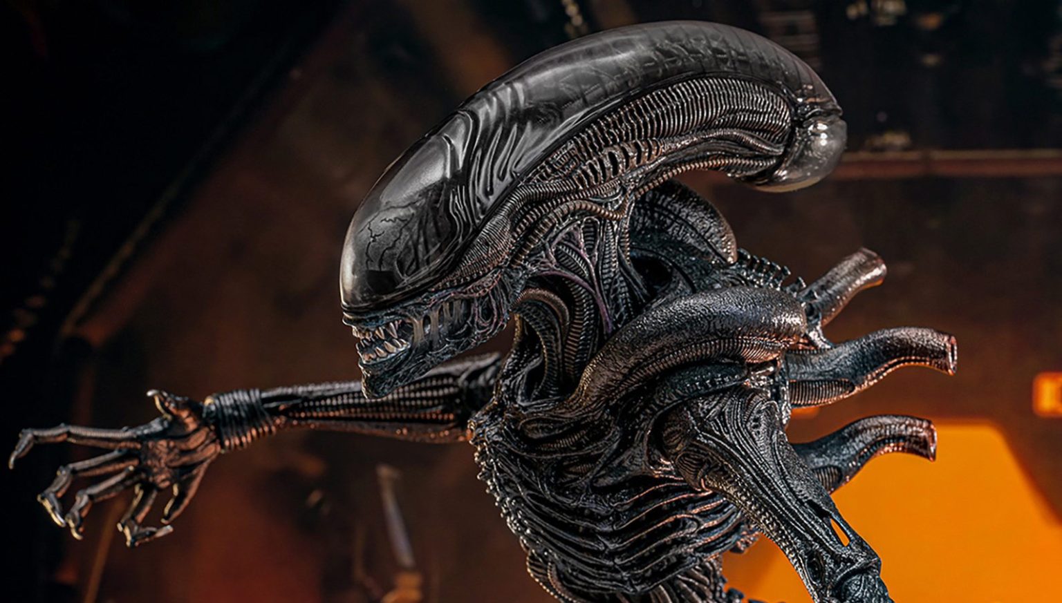 Hot Toys unveils Scorched Xenomorph sixth scale figure from Alien: Romulus