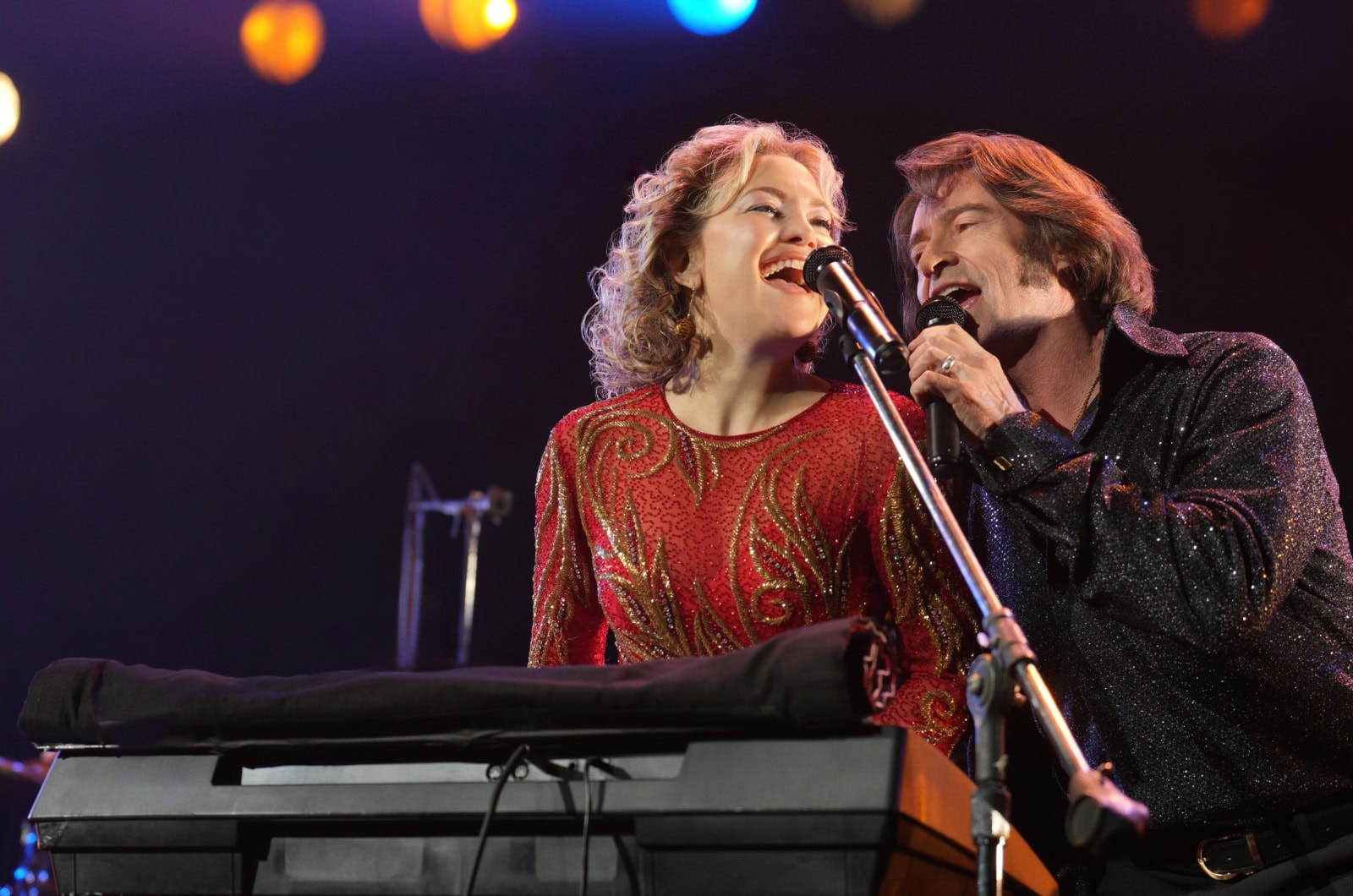 Hugh Jackman and Kate Hudson pay tribute to Neil Diamond in Song Sung ...