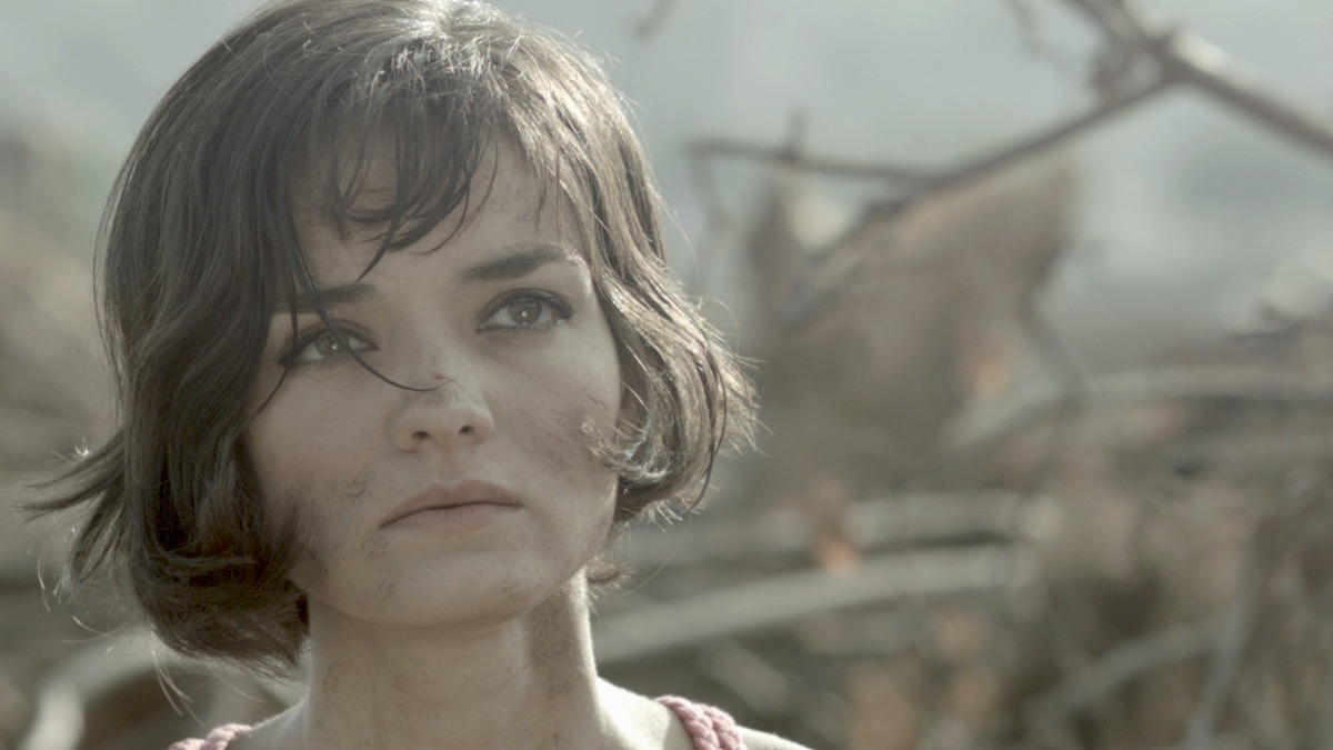 Jamie Bernadette stars in trailer for post-apocalyptic zombie horror ...