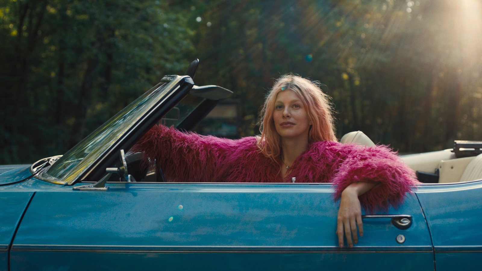 Joe Keery, Camila Morrone and Aldis Hodge star in Marmalade trailer