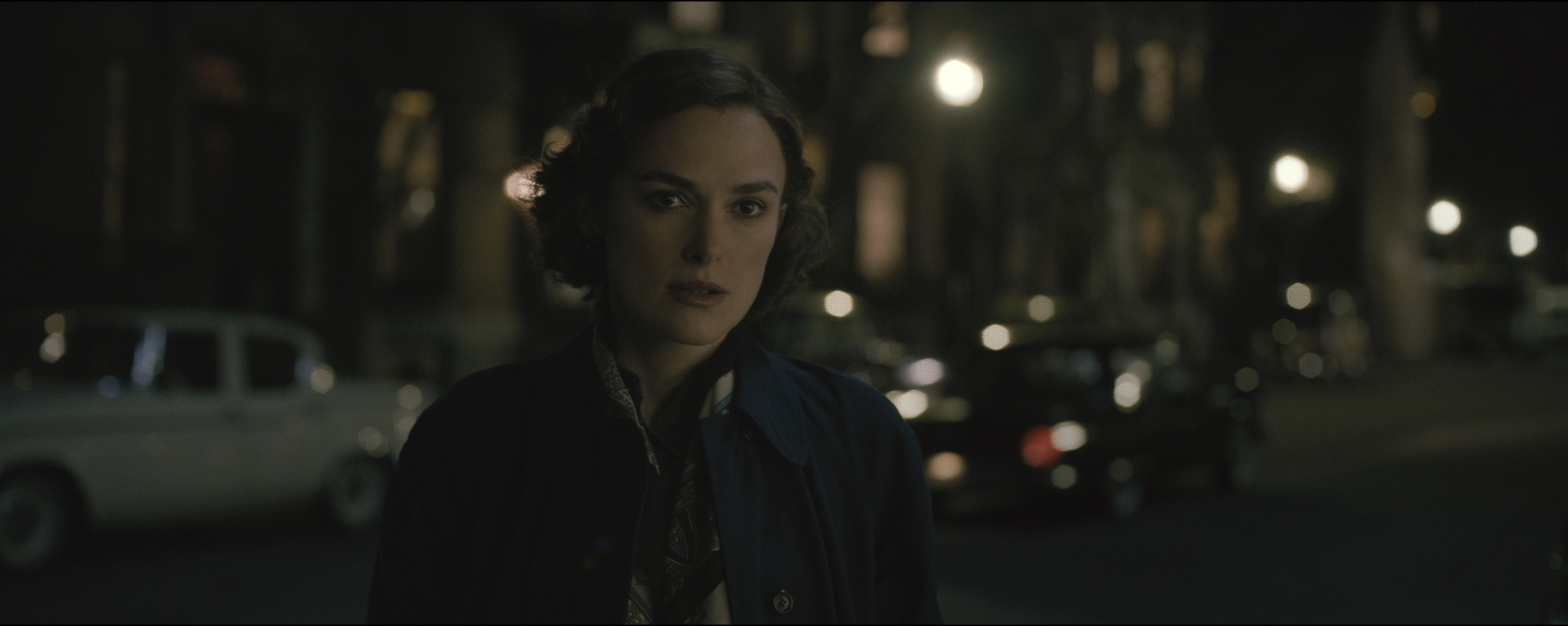 Keira Knightley and Carrie Coon hunt the Boston Strangler in first look ...