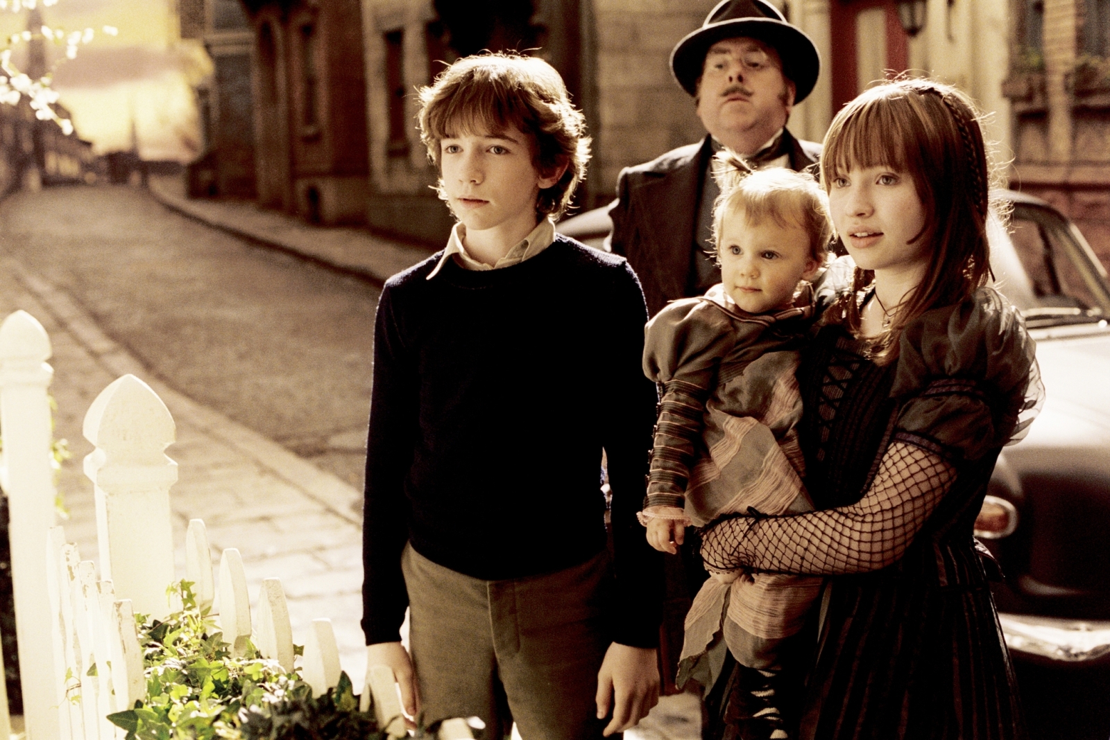 Lemony Snicket's A Series of Unfortunate Events at 20: A Gothic Visual ...