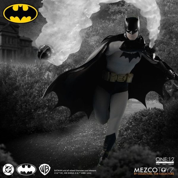 Mezco Toyz unveils new Batman: Year One sixth scale figure
