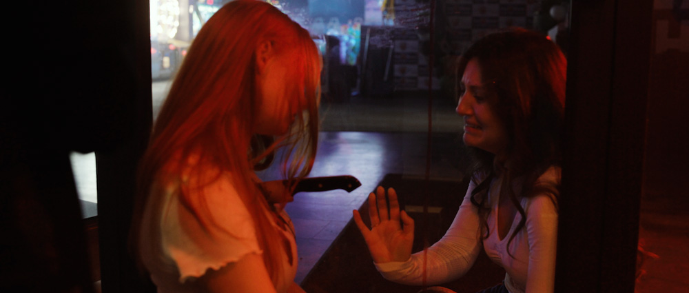 Mickey Mouse slasher horror movie Mickey's Mouse Trap gets a trailer ...