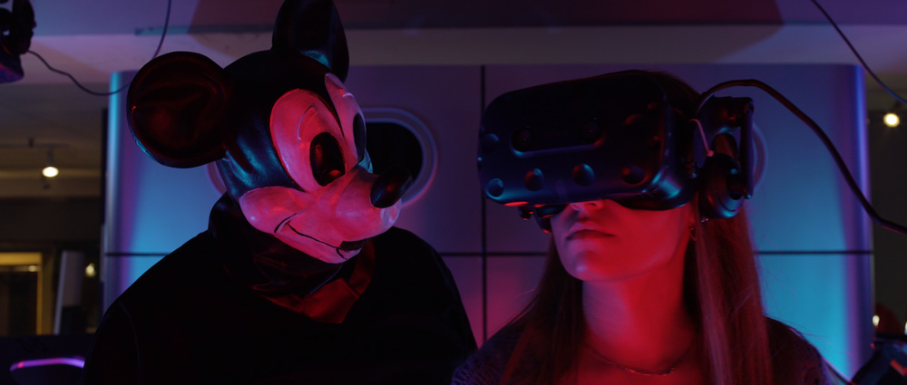 Mickey Mouse slasher horror movie Mickey's Mouse Trap gets a trailer ...