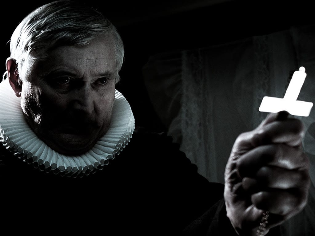 Movie Review - The House (2019)