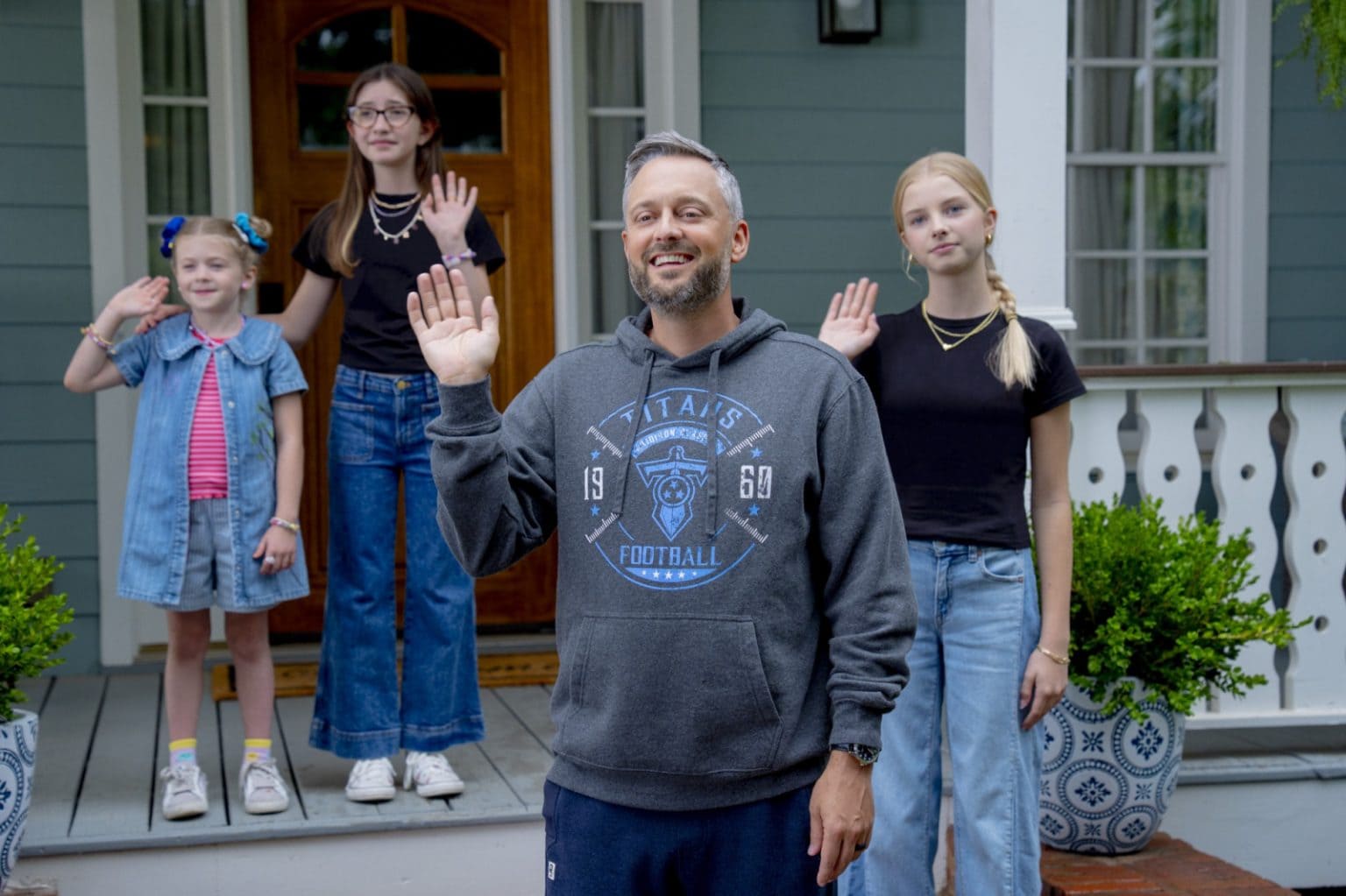 Nate Bargatze is The Breadwinner in trailer for Sony comedy