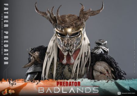 Predator: Badlands Father Predator sixth scale figure unveiled by Hot Toys