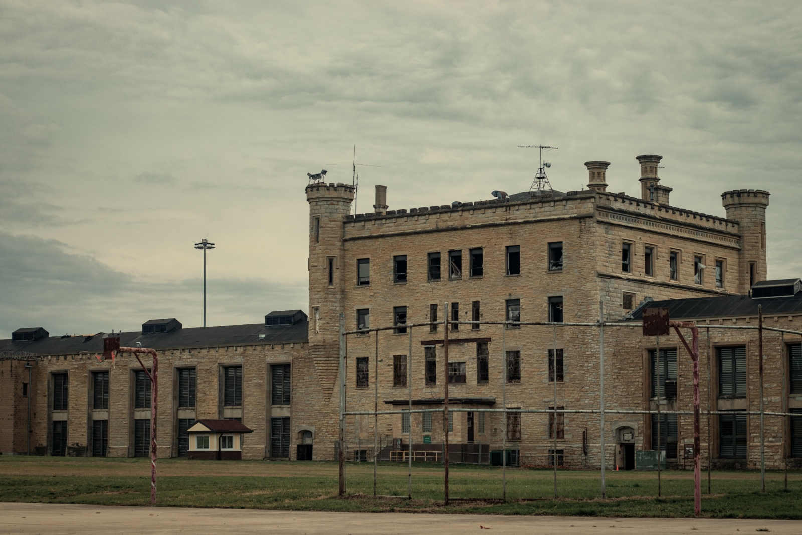 Prison is hellish in trailer for horror Hell's Half Acre