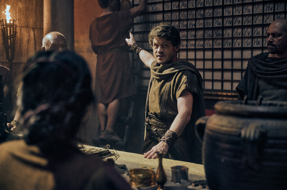 Roland Emmerich's gladiator series Those About to Die gets new trailer ...