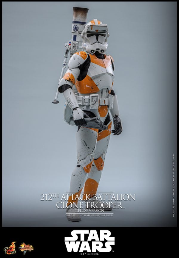 The 212th Attack Battalion Clone Trooper enters the battle with Star ...
