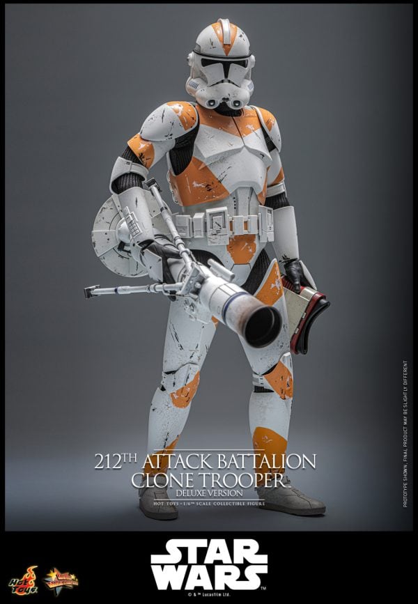 The 212th Attack Battalion Clone Trooper enters the battle with Star ...