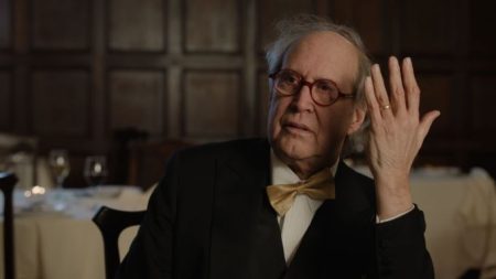 The Christmas Letter trailer reunites Chevy Chase, Randy Quaid and ...